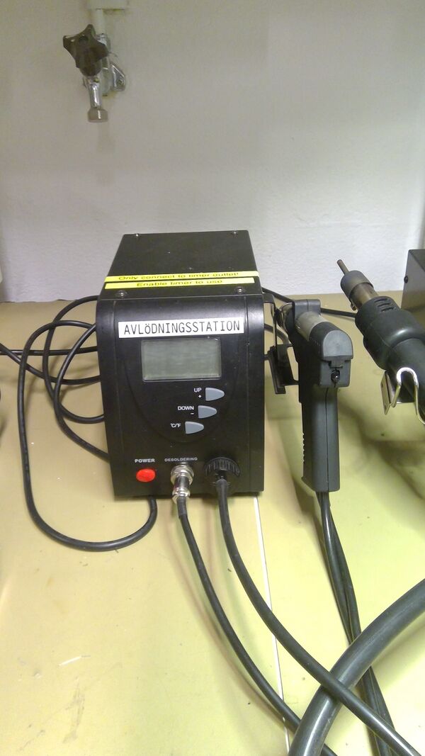 SOLDER PEAK SP-1010DR avlödningsstation - Stockholm Makerspace Wiki